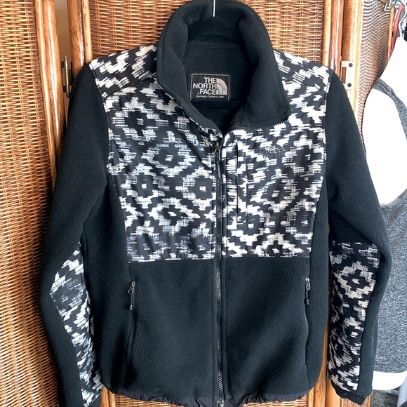 The North Face | Jackets & Coats | The North Face Denali 2 Black White ...